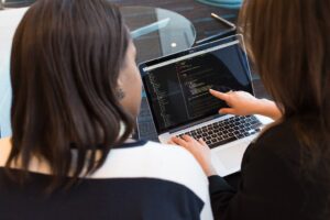 33 Coding Programs for Women & Girls (Plus 10 Scholarships)